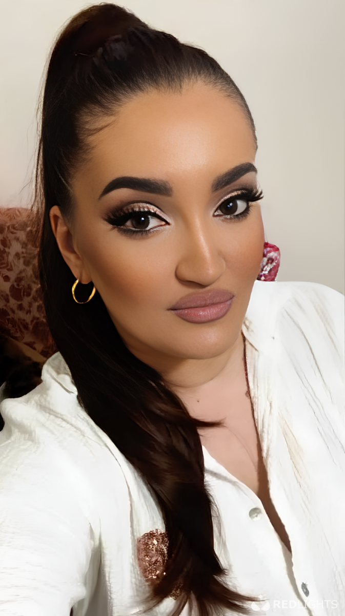 Eskort Roxy | Redlights Nederland